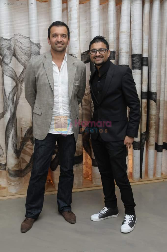 Atul Kasbekar Sunil Padwal at Sunil Padwal event in Gallery BMB on 15th Dec 2011 / Atul Kasbekar ...